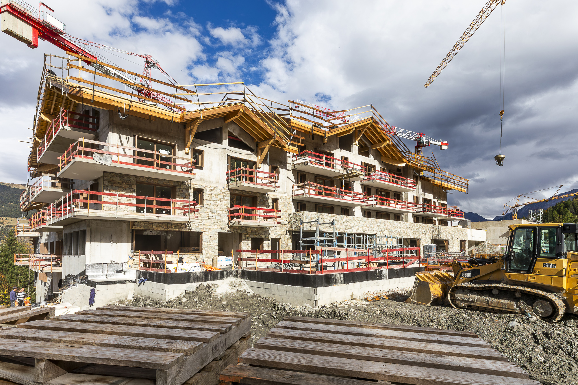 Pose de la Première Pierre de Bârma Residence & Spa à Courchevel La ...